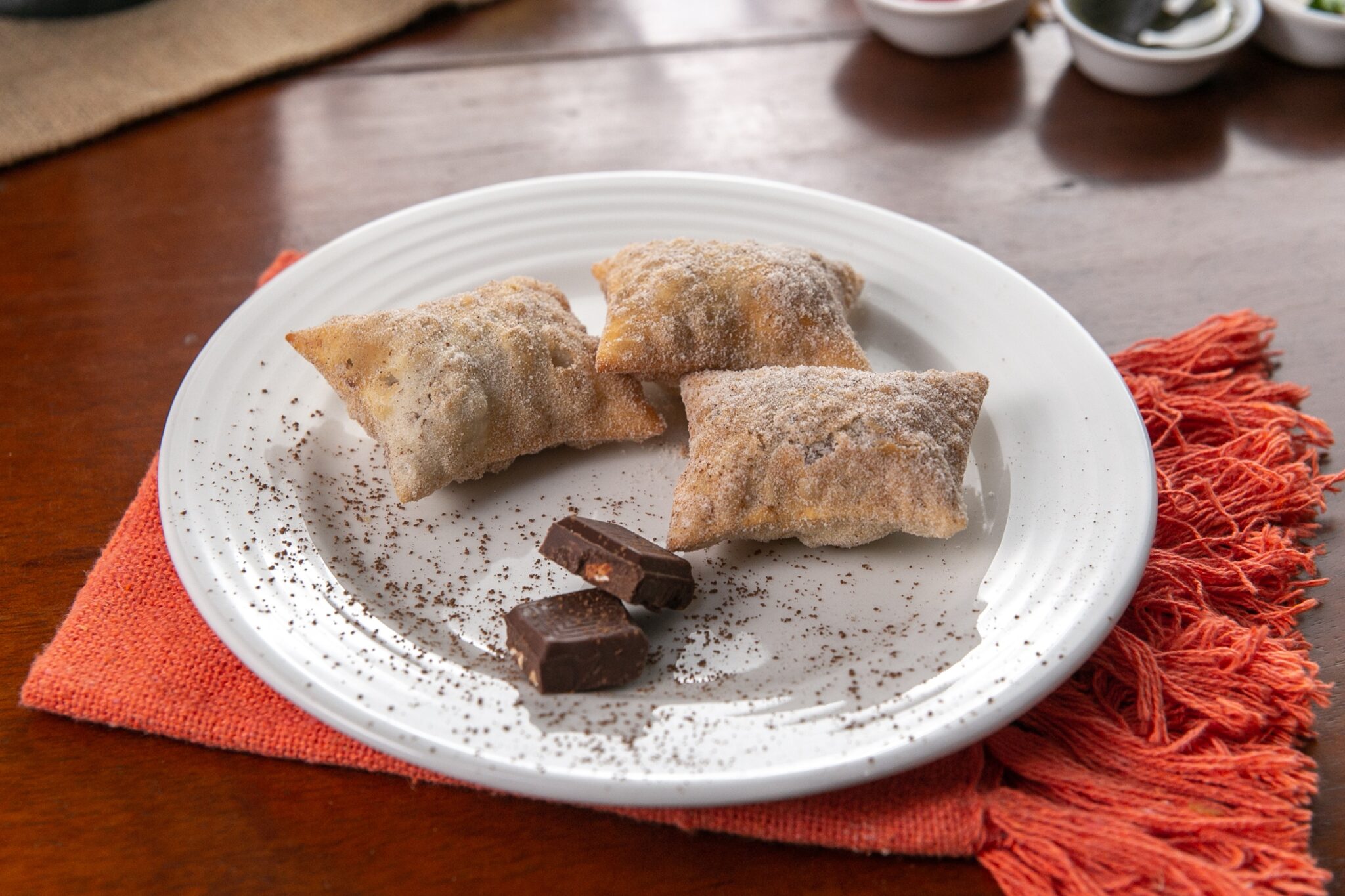 Pastel de Chocolate (mini) – Pastelaria Marília de Dirceu